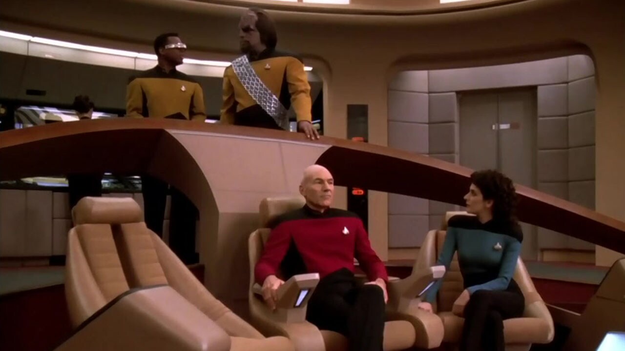 Star Trek: The Next Generation | S6:E19 | Lessons