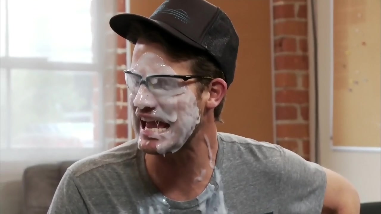 Tosh.0 | S9:E8 | Buff Correll