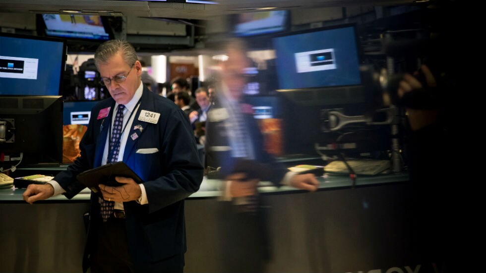Dow drops 470 points as tariff war inches closer to reality - Video - BNN