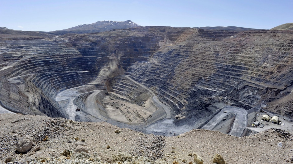 Newmont Goldcorp suspends operations at northern Ontario mine - Video - BNN