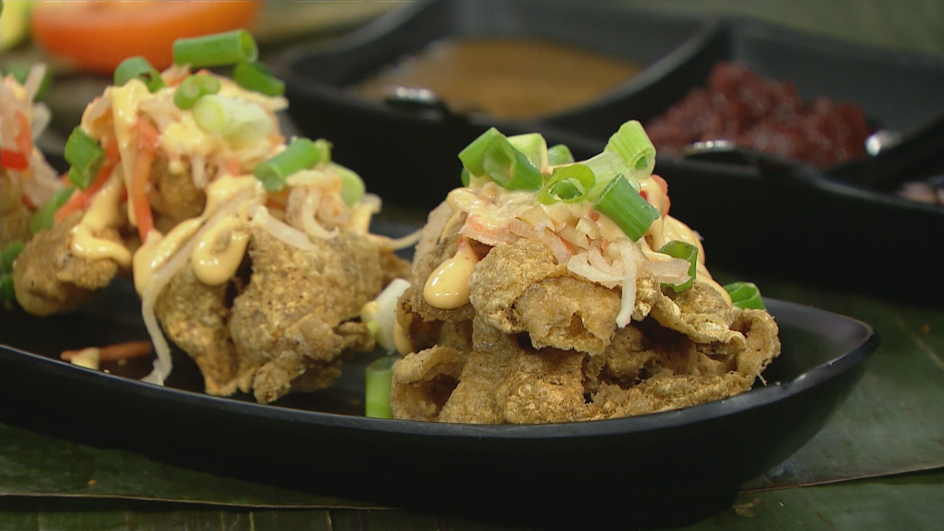 The Social | S7:E106 | Enjoy foods of the Philippines with this Kamayan ...