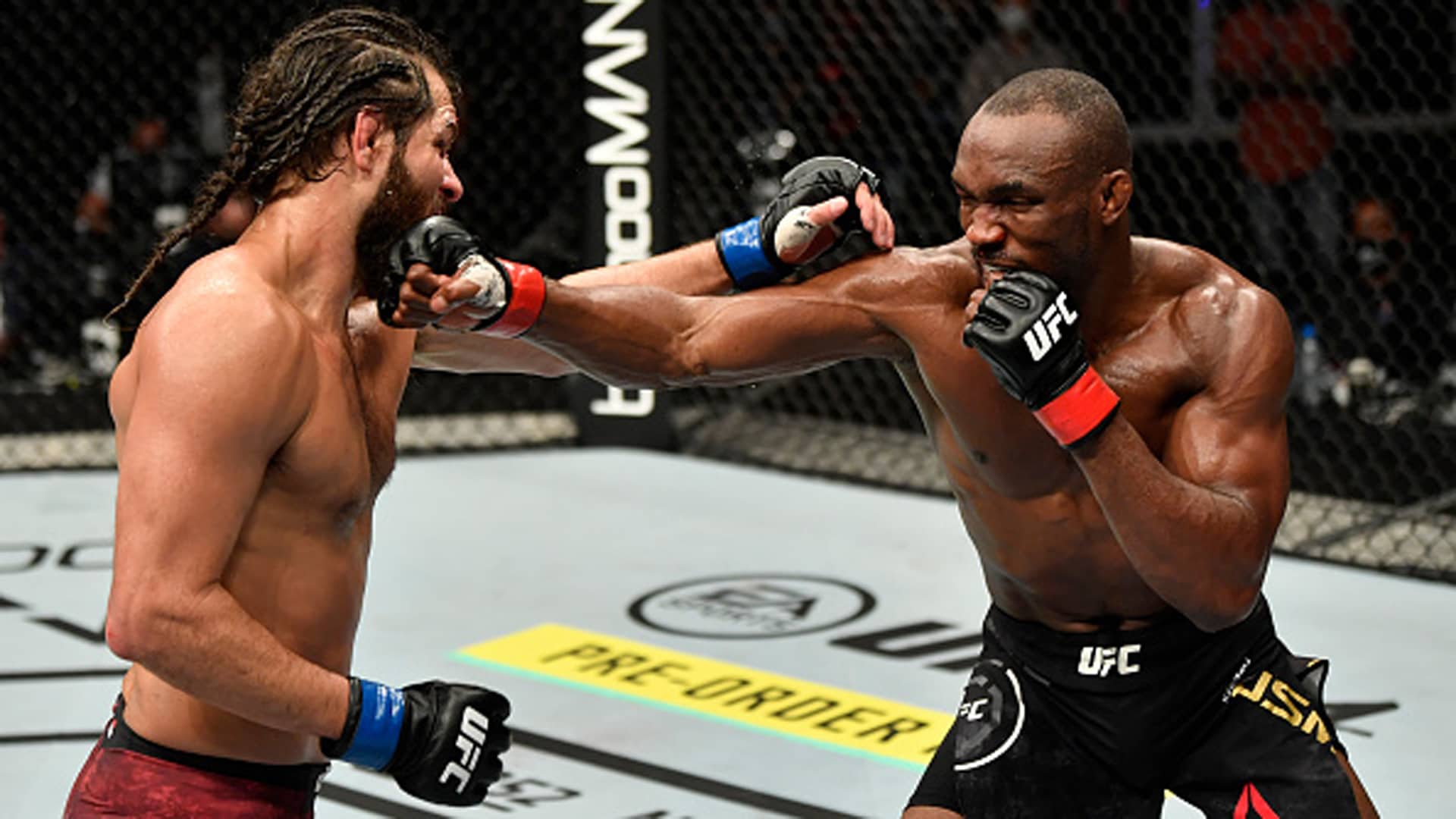 Usman wears down Masvidal to defend UFC title, tie GSP for division win ...