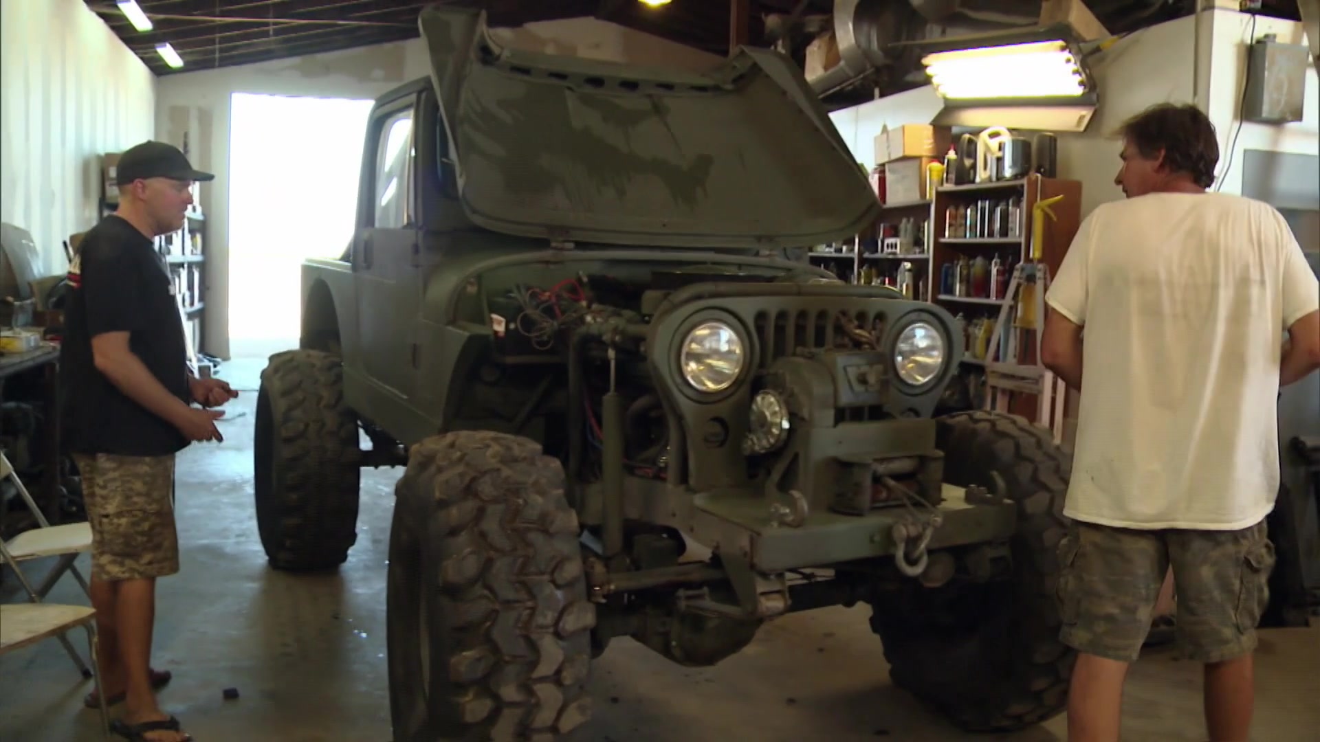Roadkill Garage | S1:E7 | Freiburger's Jeep Rocks!