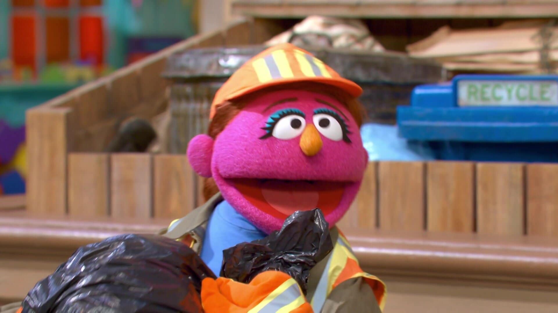 Sesame Street | S52:E2 | Elmo Mails a Letter | Crave