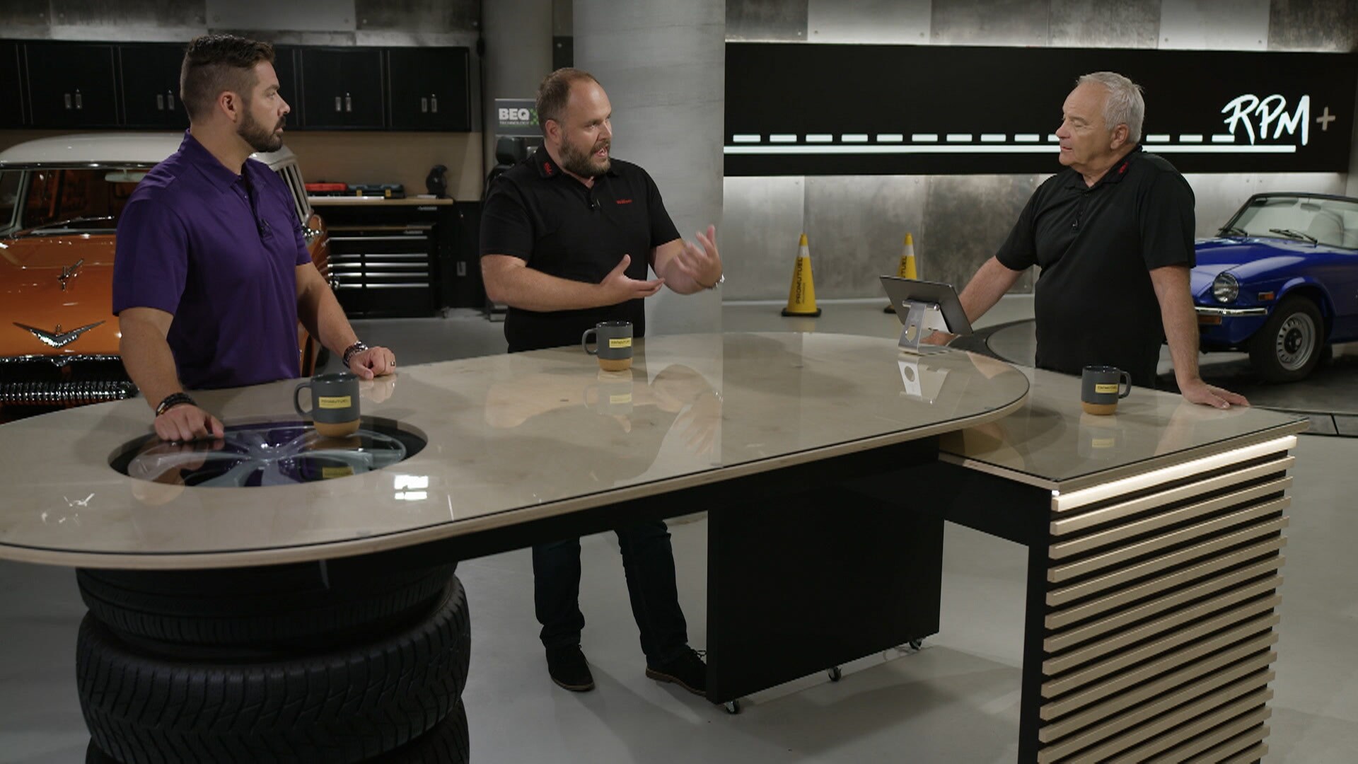 RPM plus | S8:E5 | Les systèmes multimédias et les distractions au ... RPM plus | S8:E5 | Les systèmes multimédias et les distractions au ...