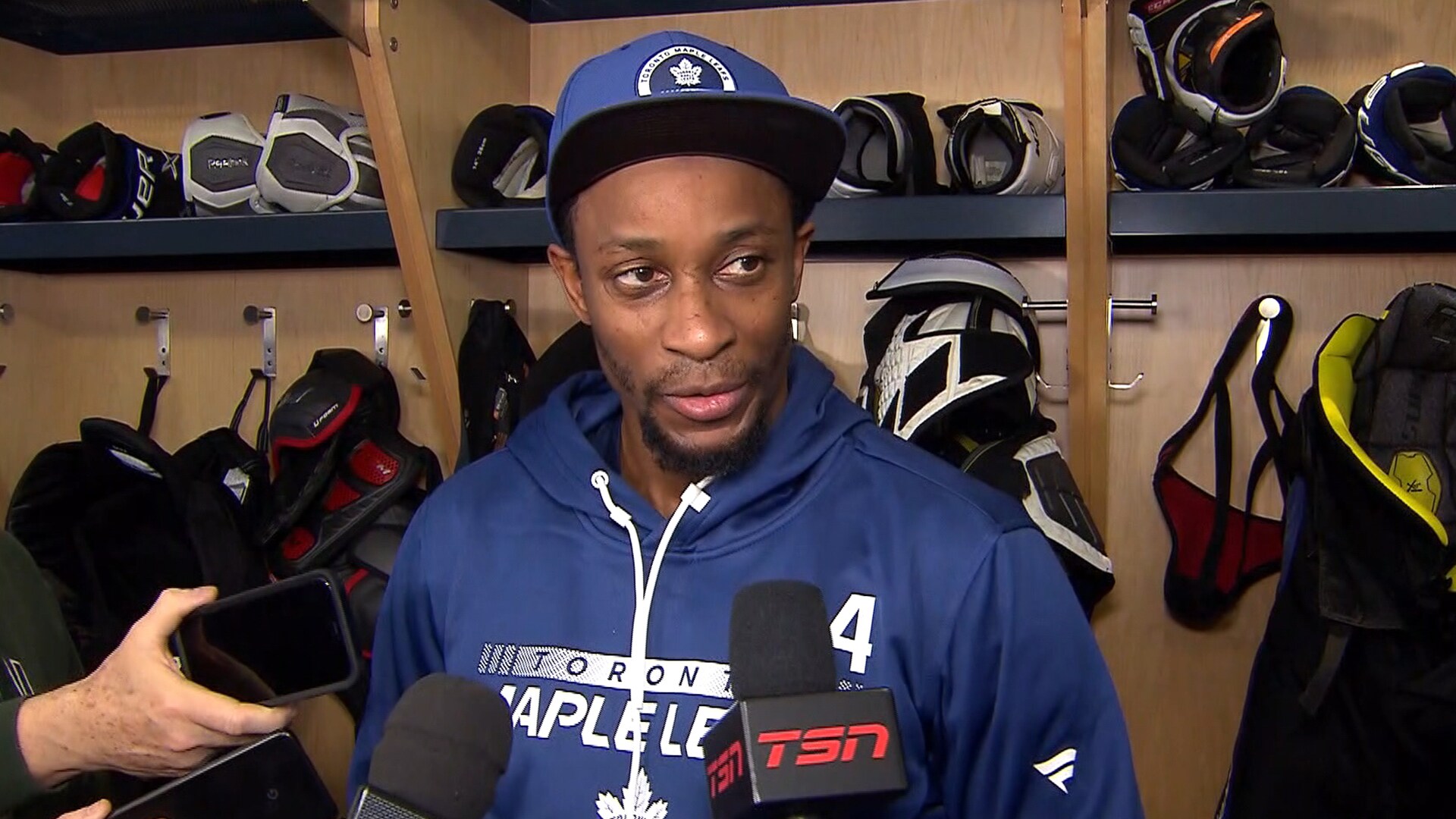 Simmonds determined to stay with Leafs: 'I poured my heart and soul ...