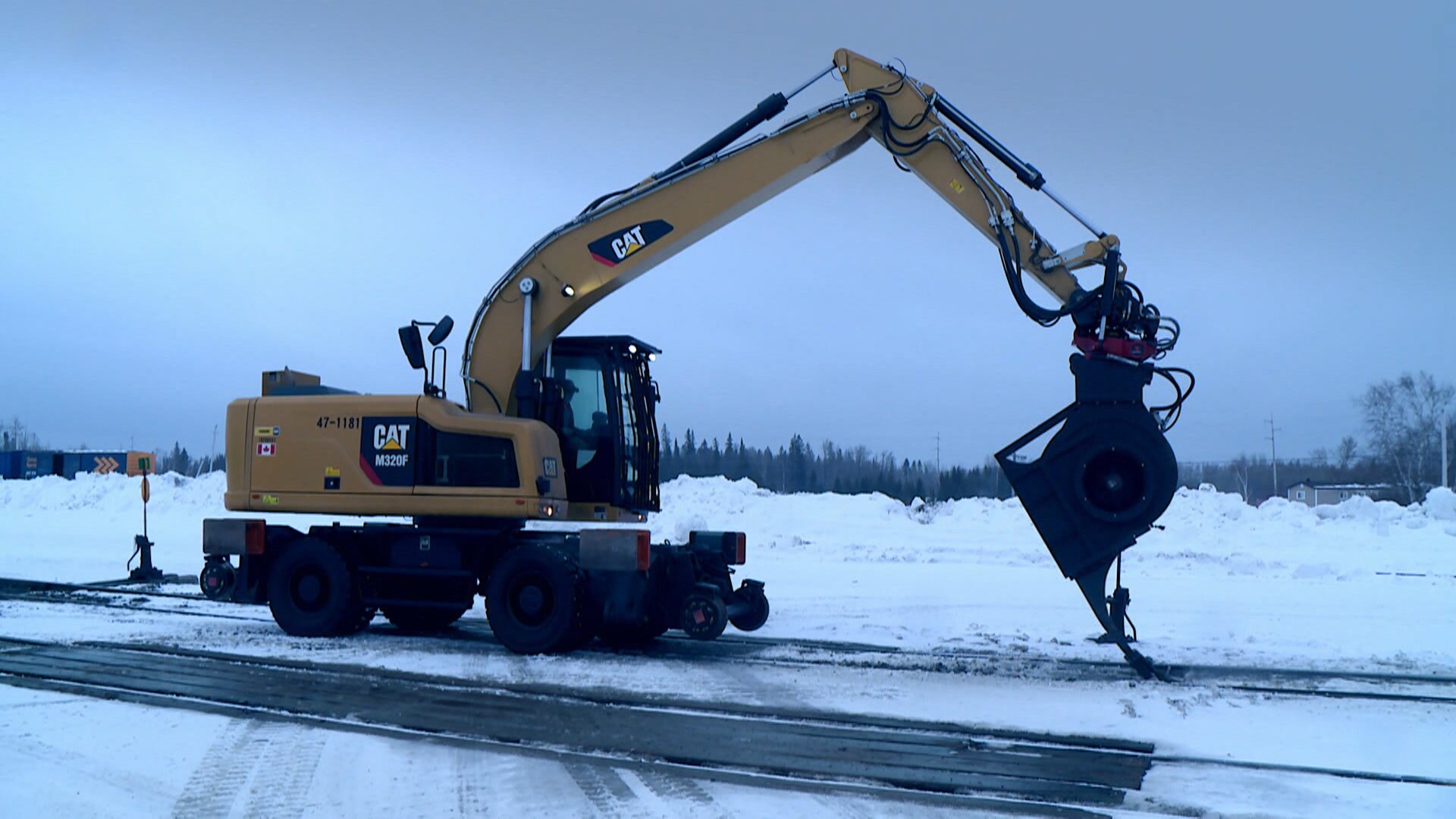Extreme Ice Railroad | S1:E5 | Frozen Wilderness