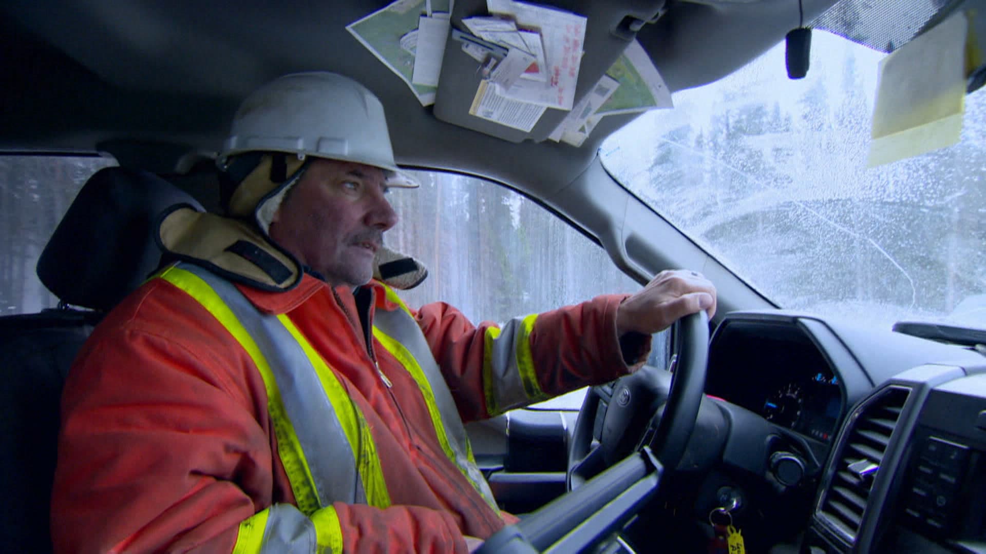 Extreme Ice Railroad | S1:E2 | Killer Blizzard | Crave