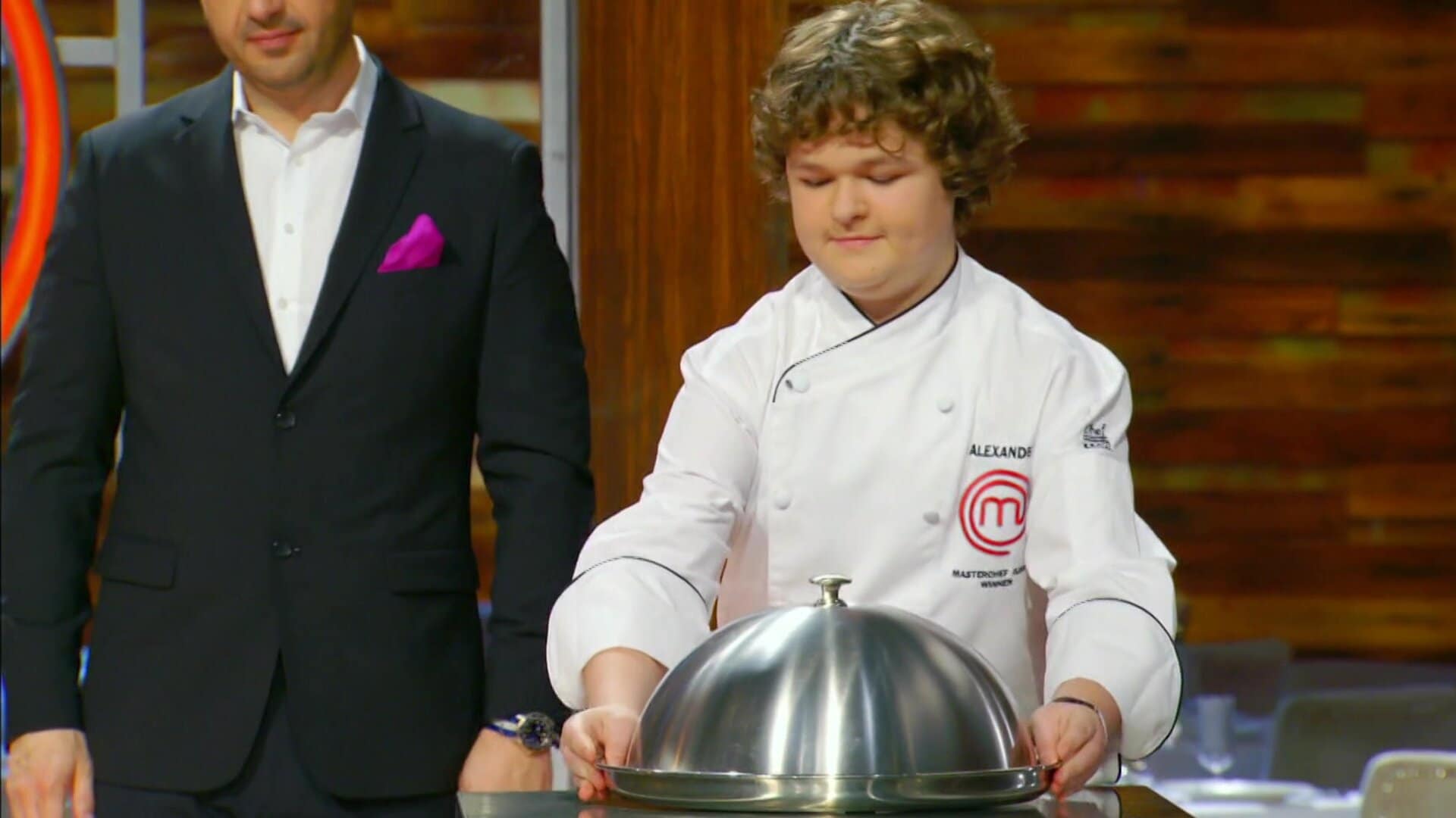 MasterChef | S5:E6 | Top 16 Compete
