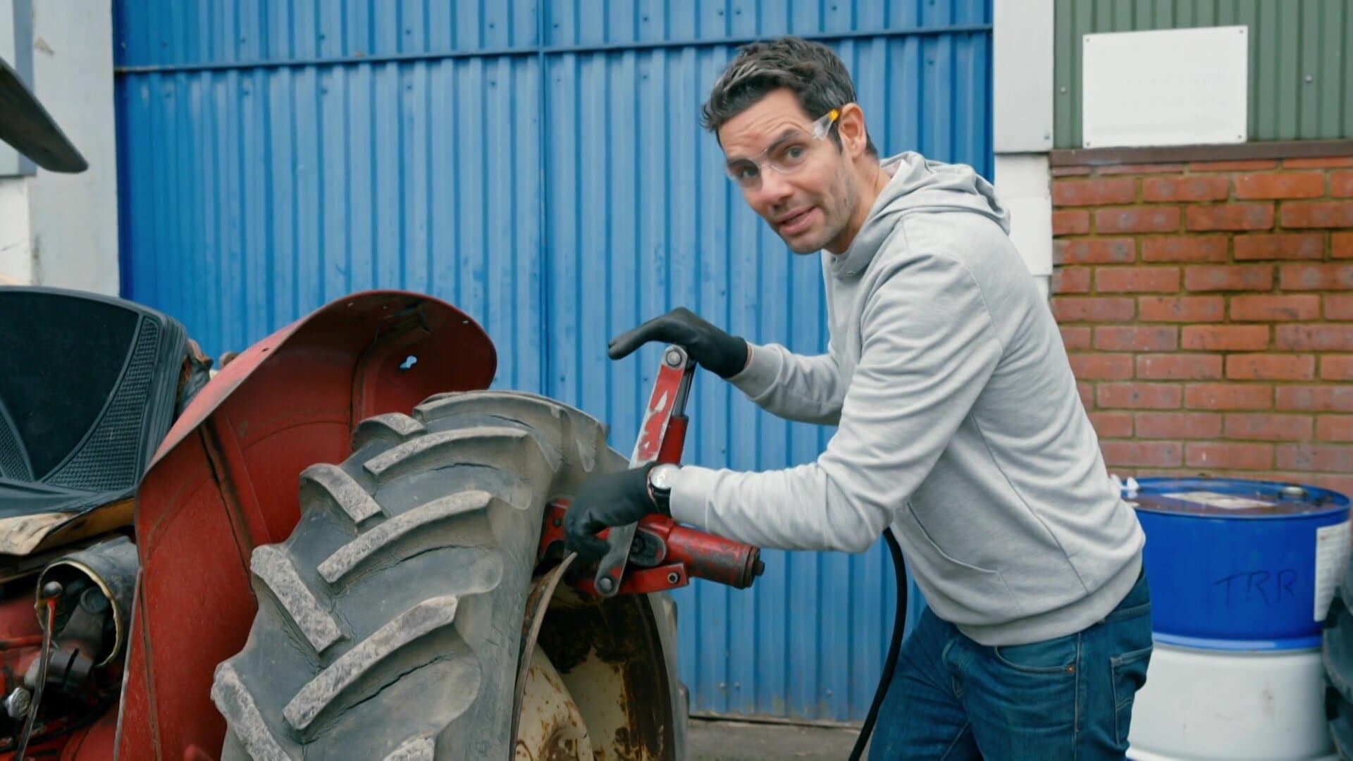 Wheeler Dealers: Dream Cars | S2:E6 | Jordan's Subaru Impreza | CTV