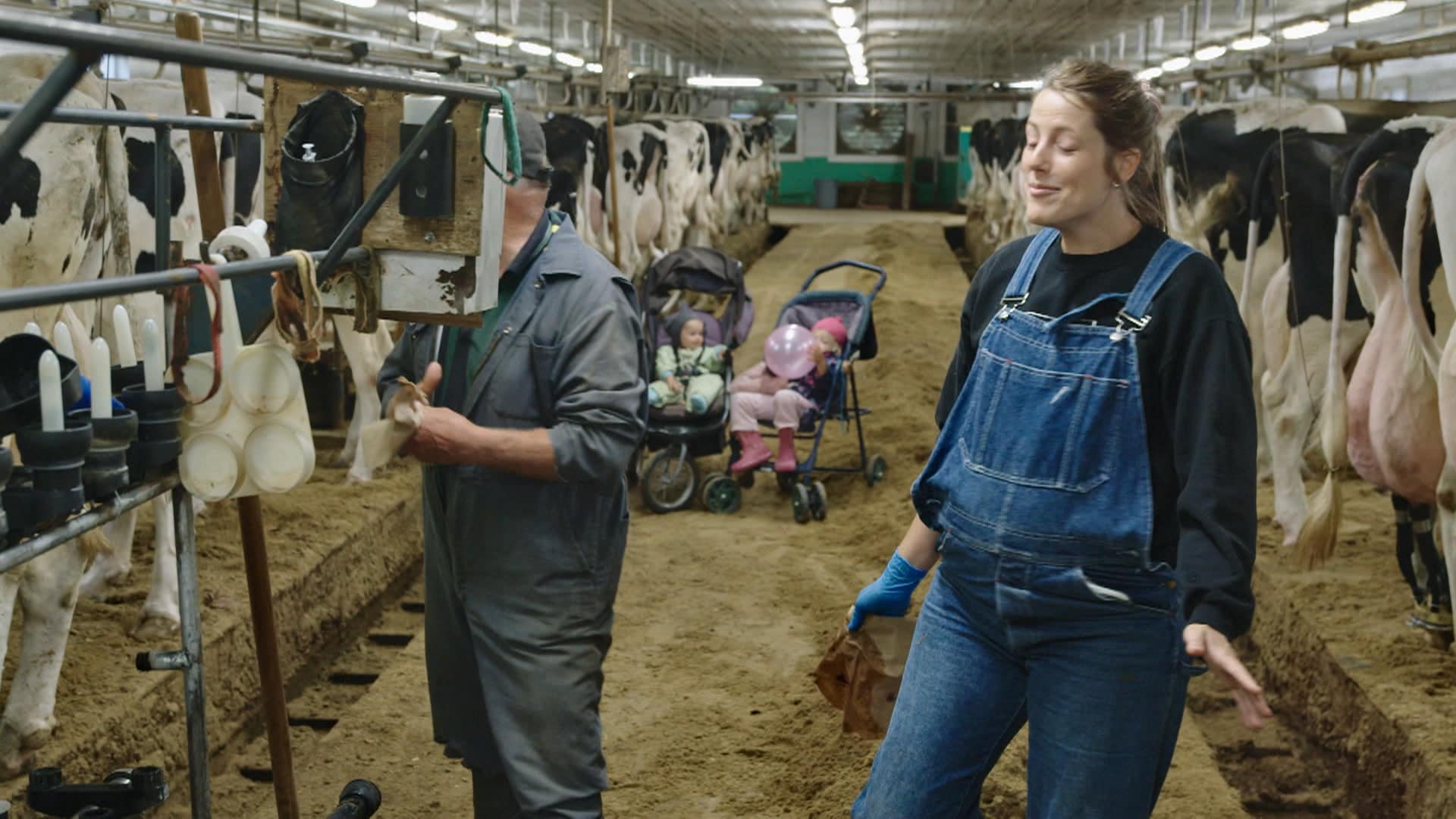 La famille est dans le pré | S3:E6 | Des enfants à la ferme | Crave