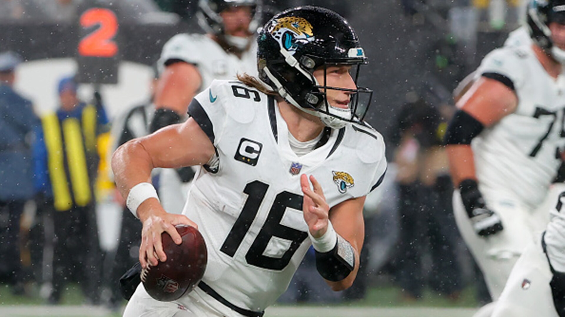 Sanchez: Lawrence's athleticism makes him more than just a pocket ...