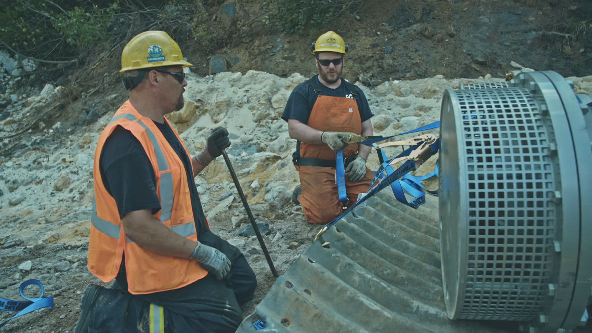 Fermont | S1:E8 | Pompes géantes et alarme d’incendie | Noovo