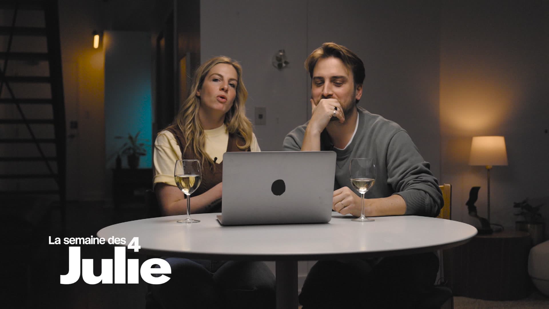 La semaine des 4 Julie | Le Courrier des vedettes, avec Sacha Bourque ...