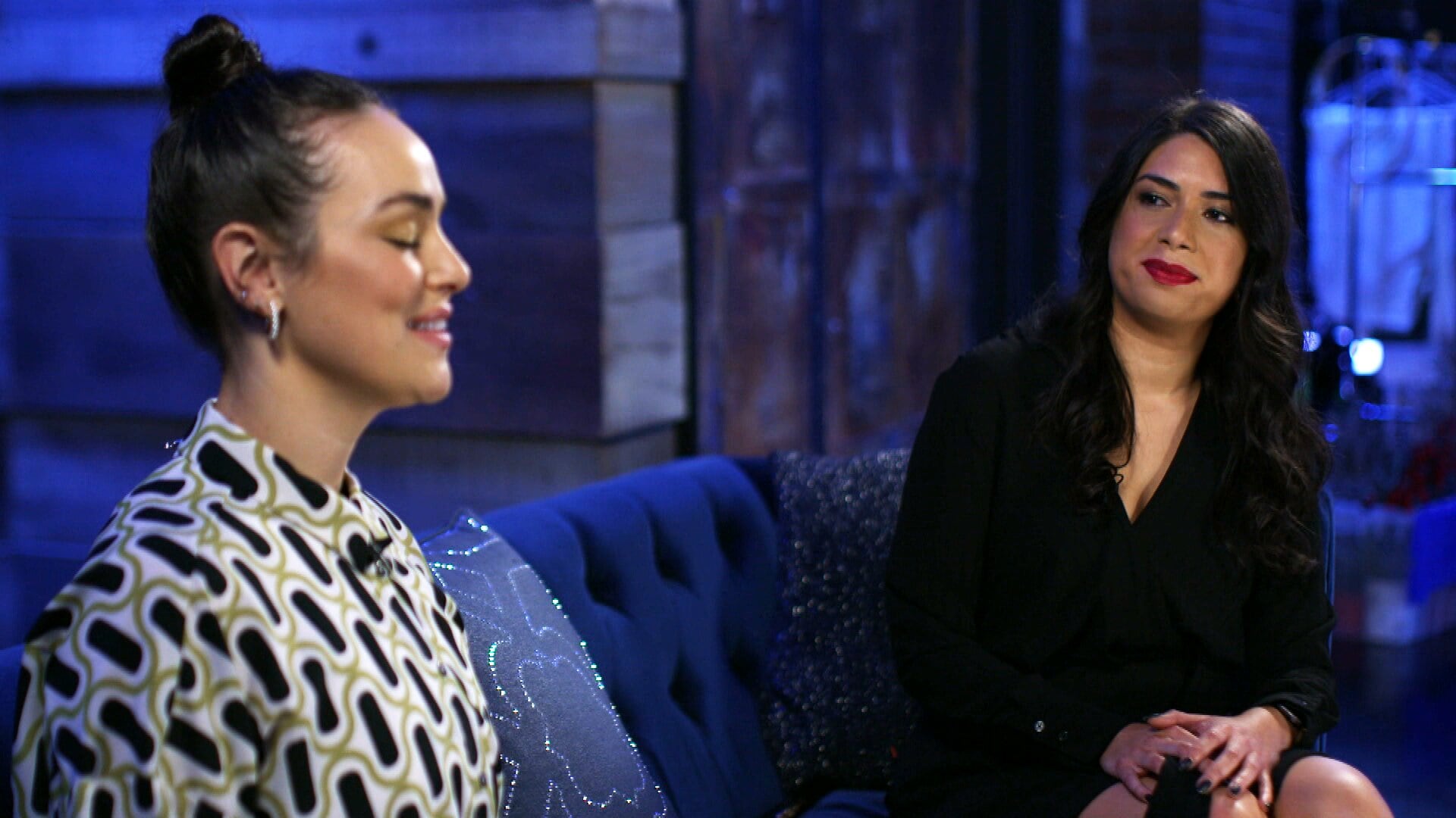 Etalk | S21:E82 | Sam East gives Chloe a quick mental health meditation session