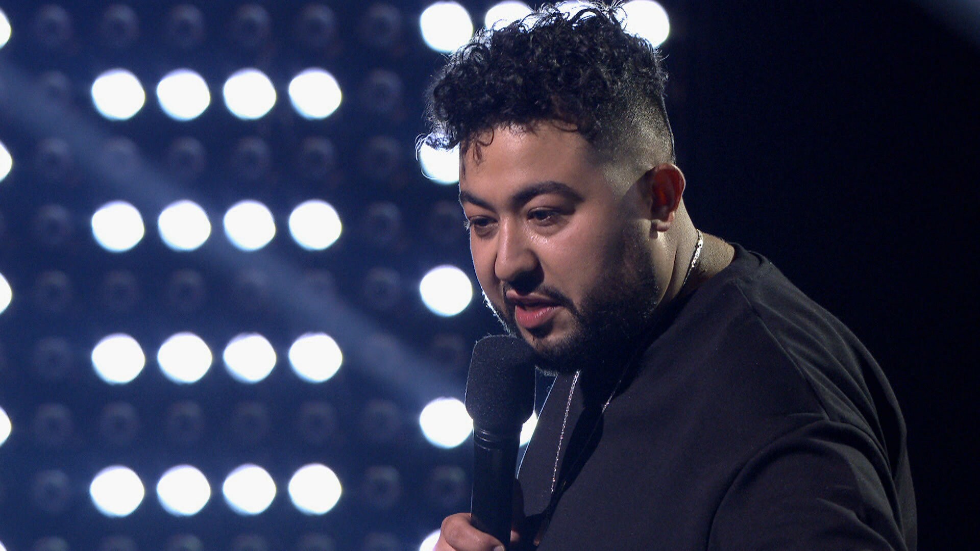 Juste pour rire présente : Le gala de Pierre-Yves Roy-Desmarais 2022 | Oussama Fares vit son ...