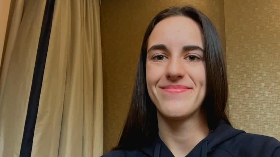 Caitlin Clark shares her keys to confidence, how she handles basketball ...