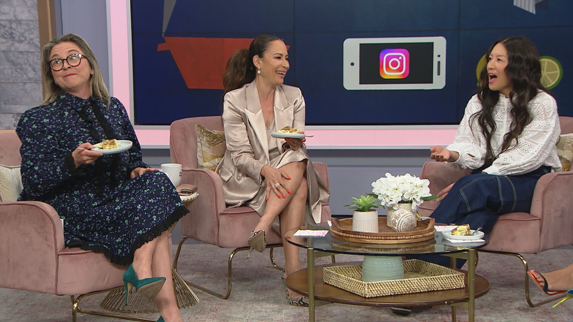 The Social | S10:E138 | Kaftans in the Kitchen: Jess serves the perfect ...