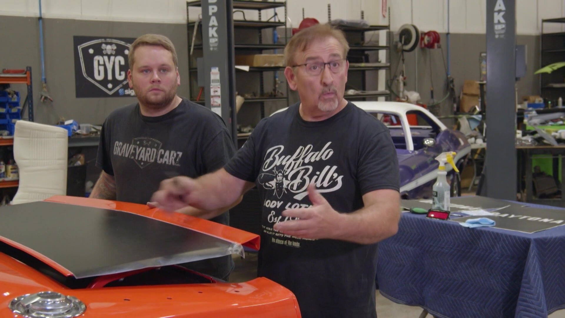 Graveyard Carz | S14:E3 | Road Runner (Almost) A GO GO