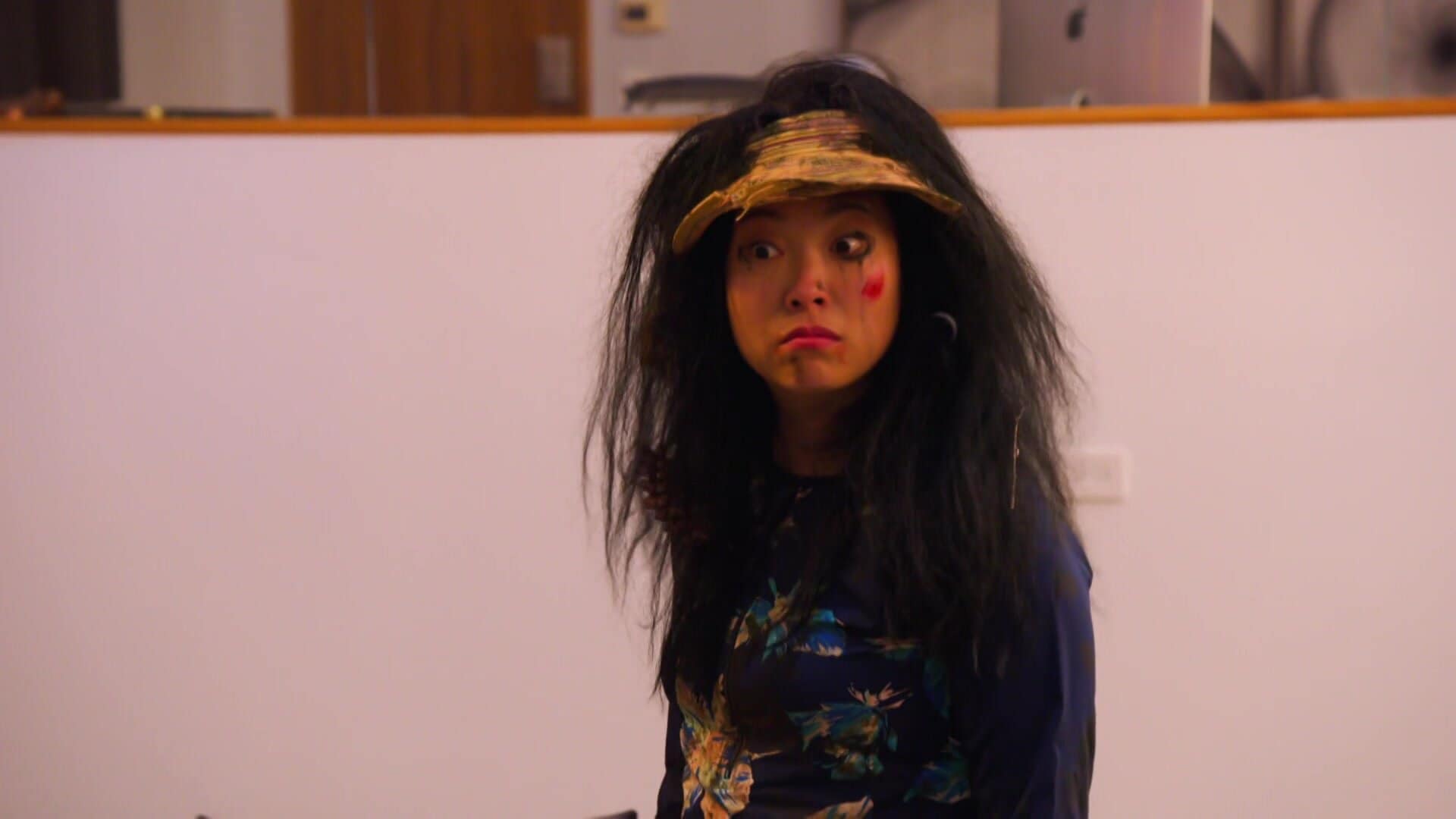 Awkwafina Is Nora From Queens | S3:E2 | Too Hot to Survive