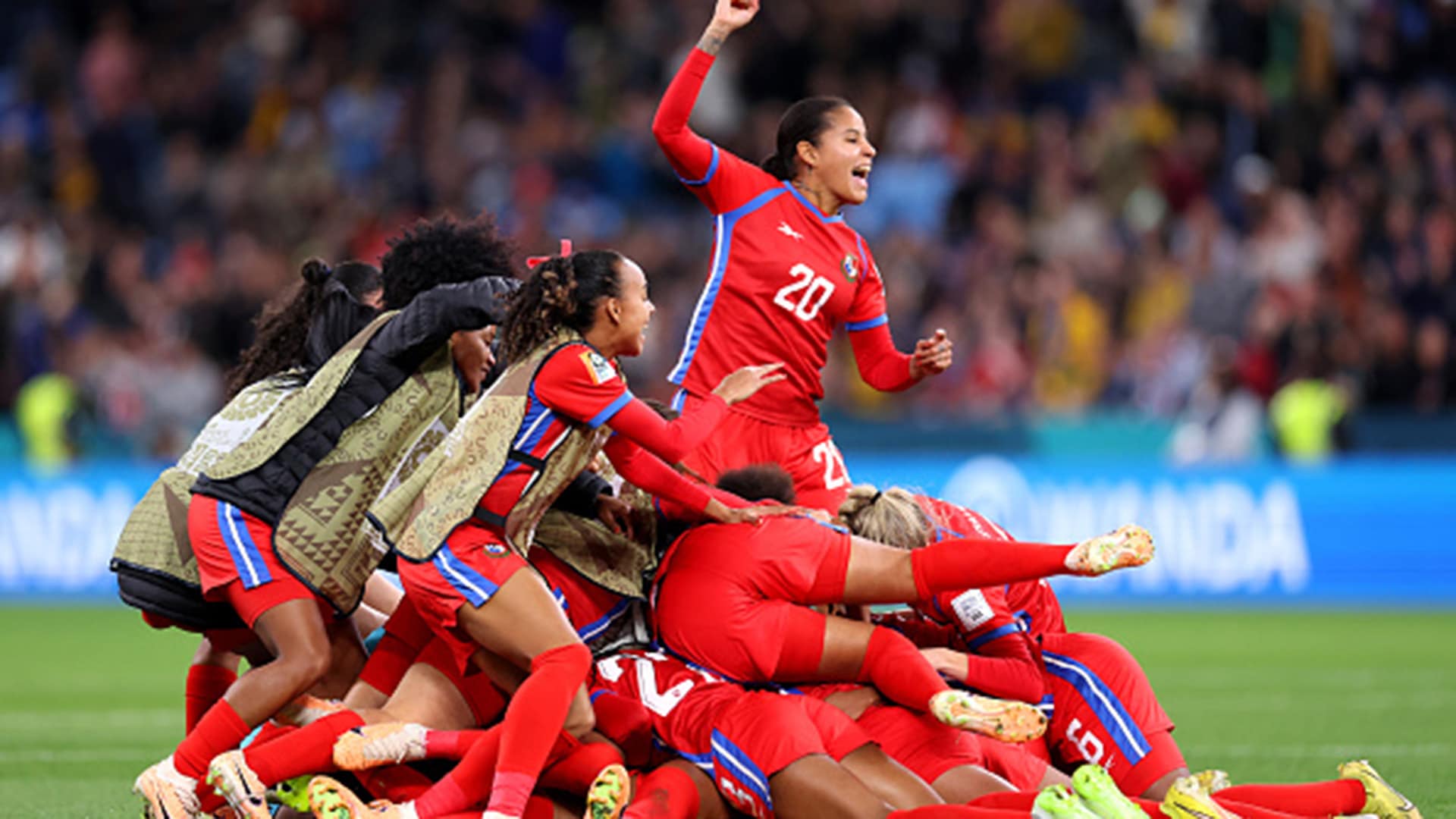 Must See: Cox scores Panama's first World Cup goal in stunning fashion ...