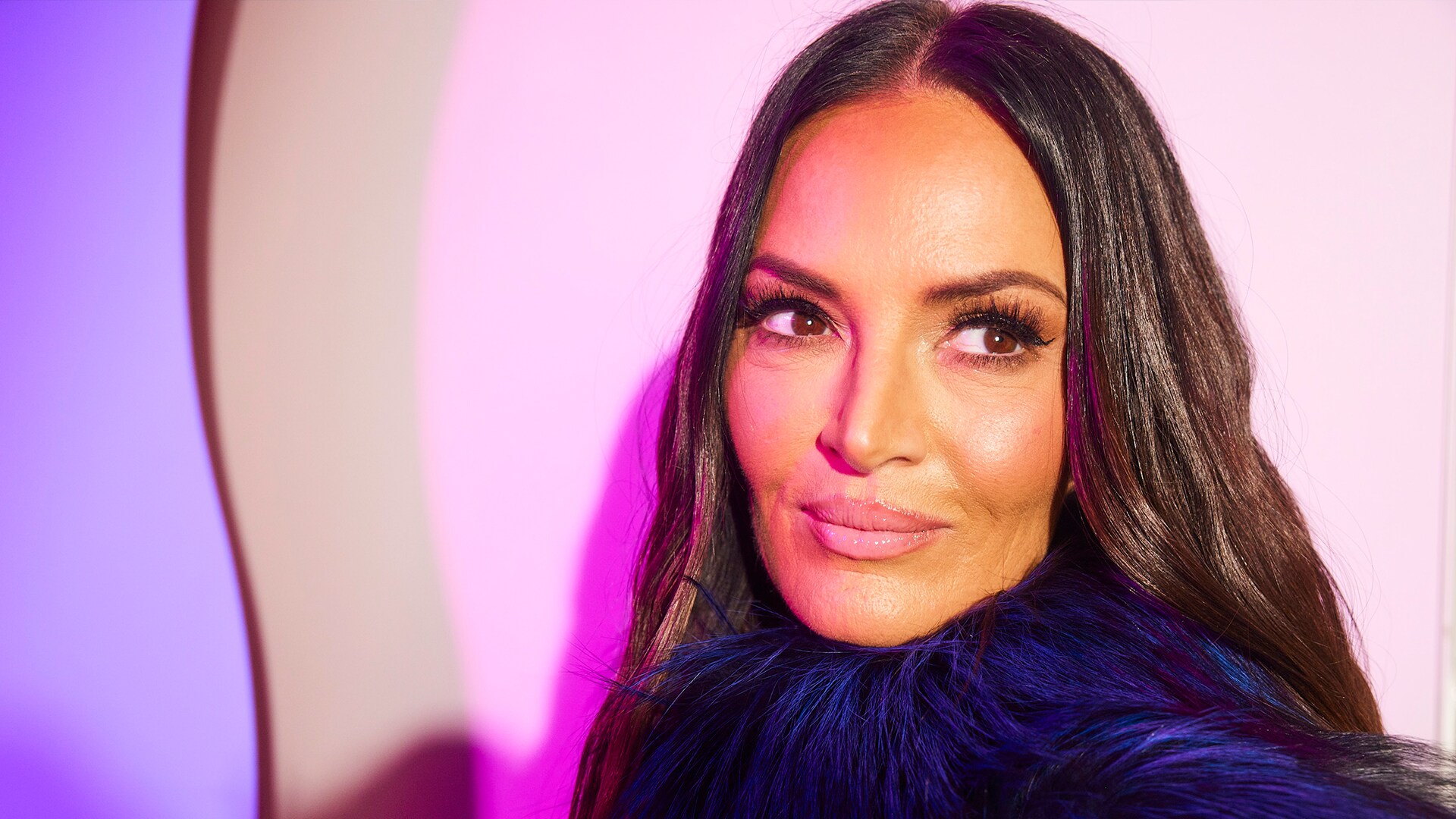 The Social S11e18 ‘rhoslc Star Lisa Barlow Spends 60k A Year On Glam Ctv