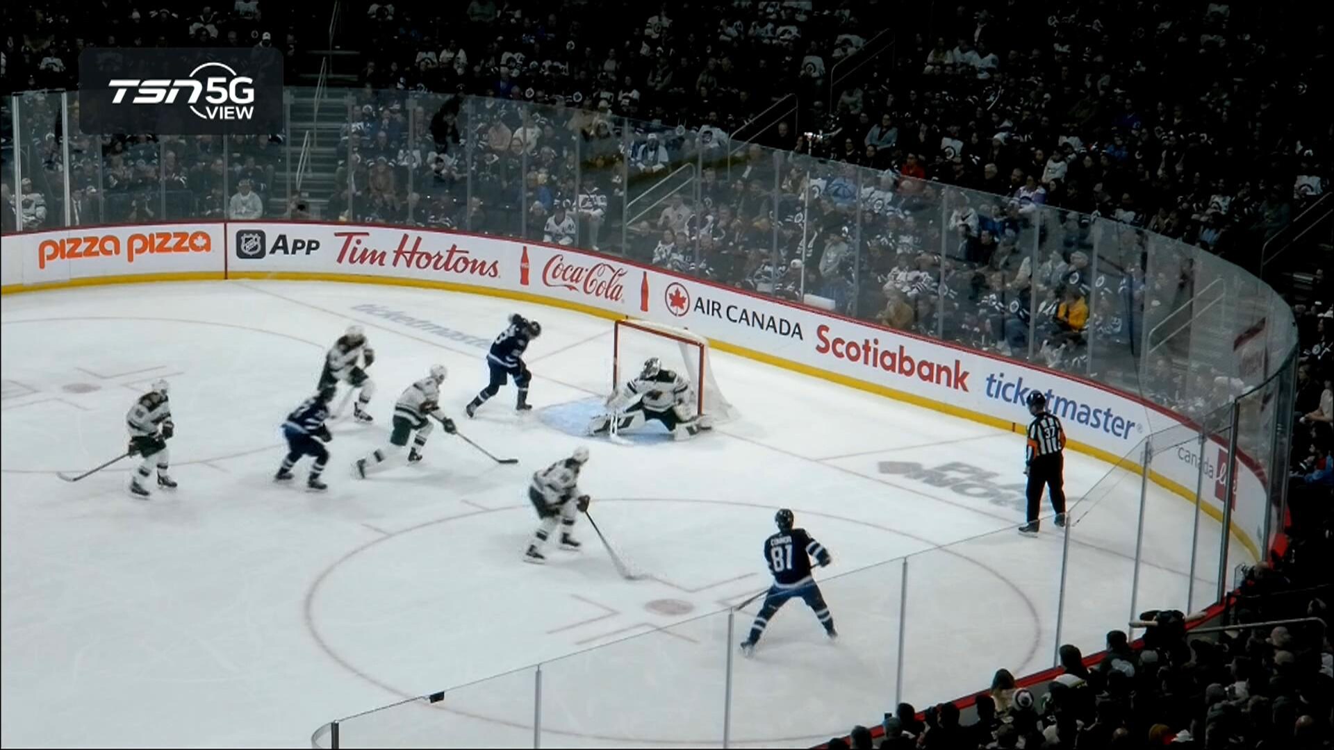 TSN 5G View: Vilardi tips home the Connor shot on the power play