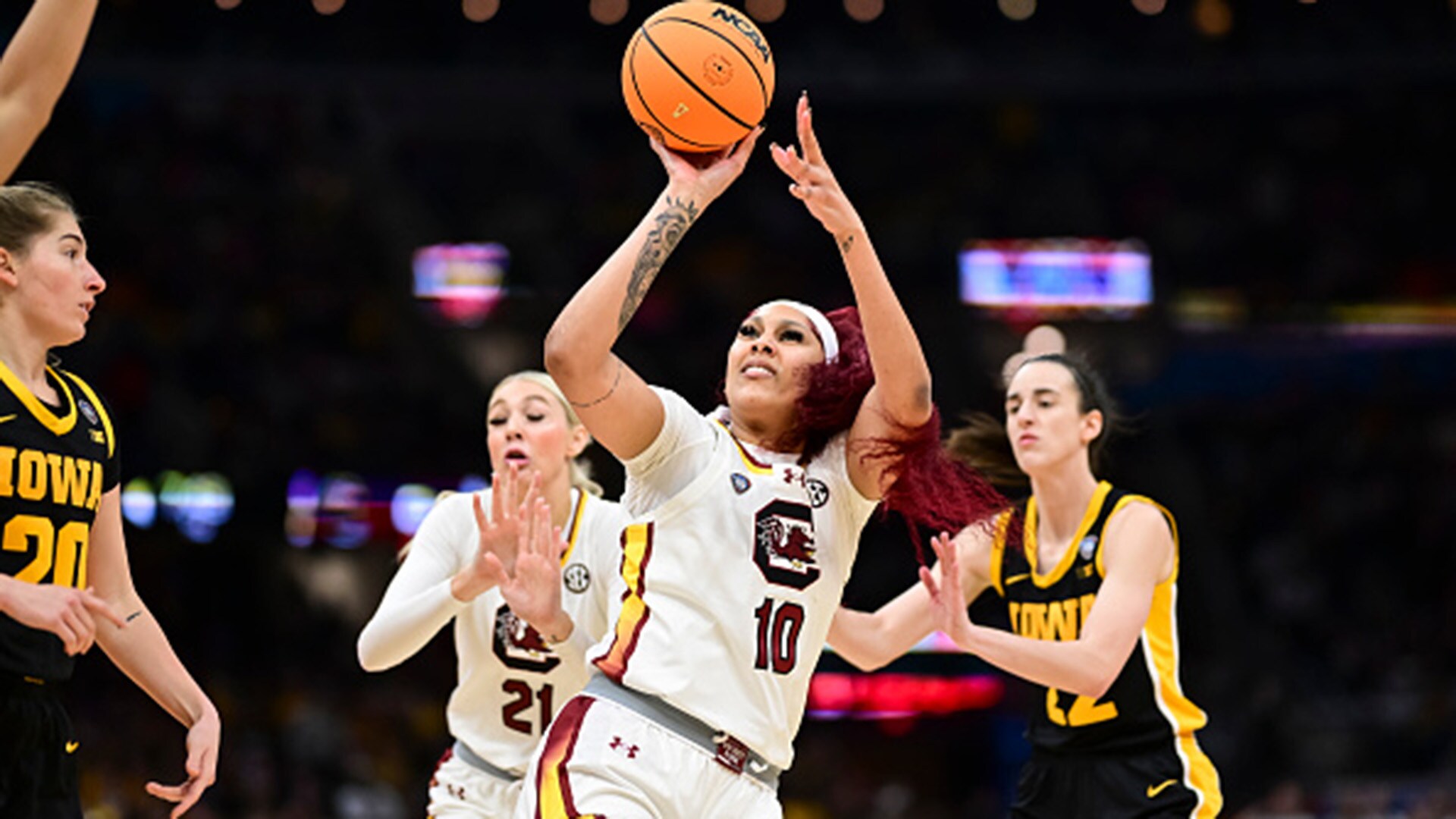 Cardoso was a 'force inside' to lead South Carolina to an undefeated season