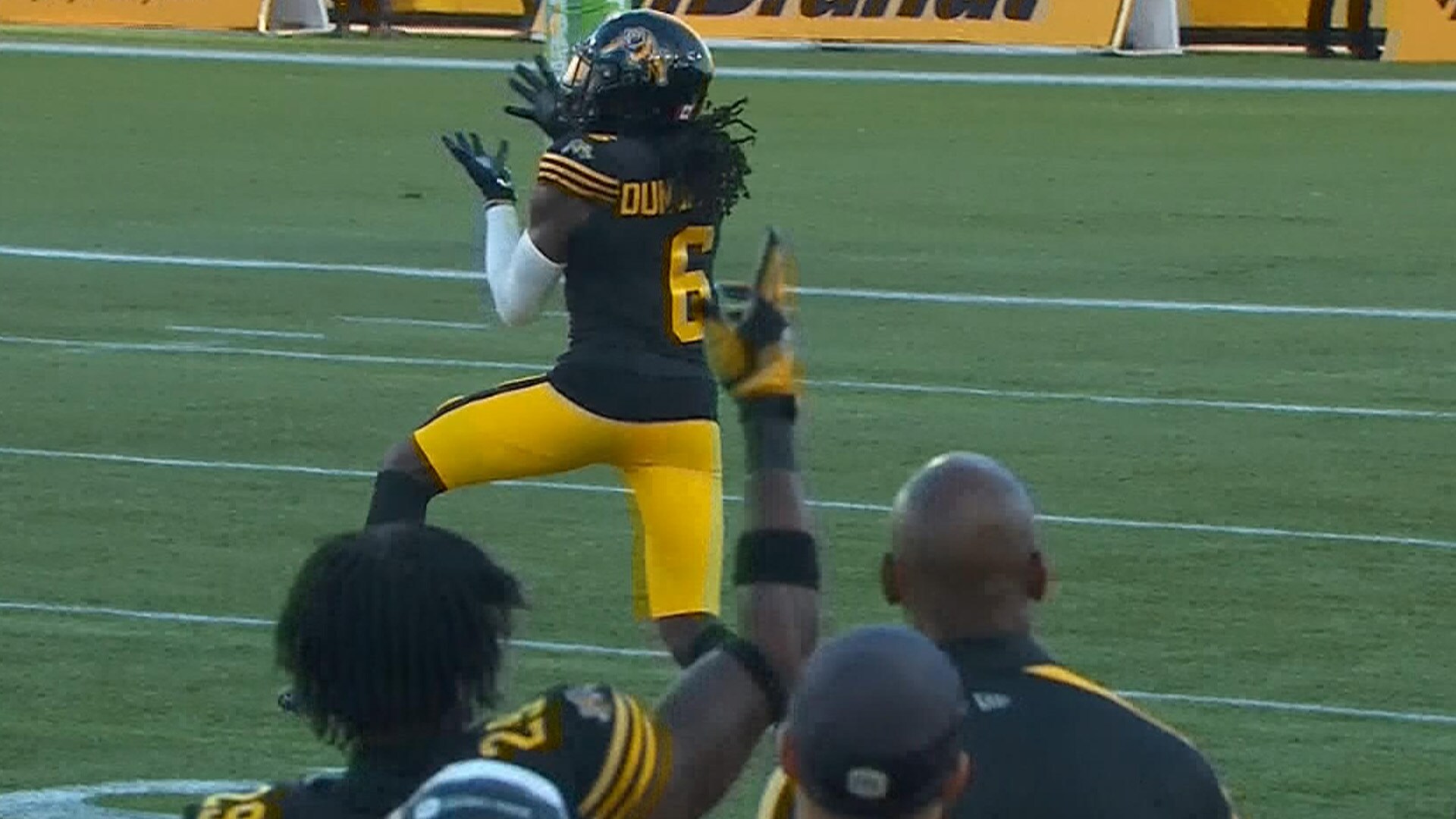 Must See: Mitchell airs a long pass out to Dunbar who hauls it in for ...
