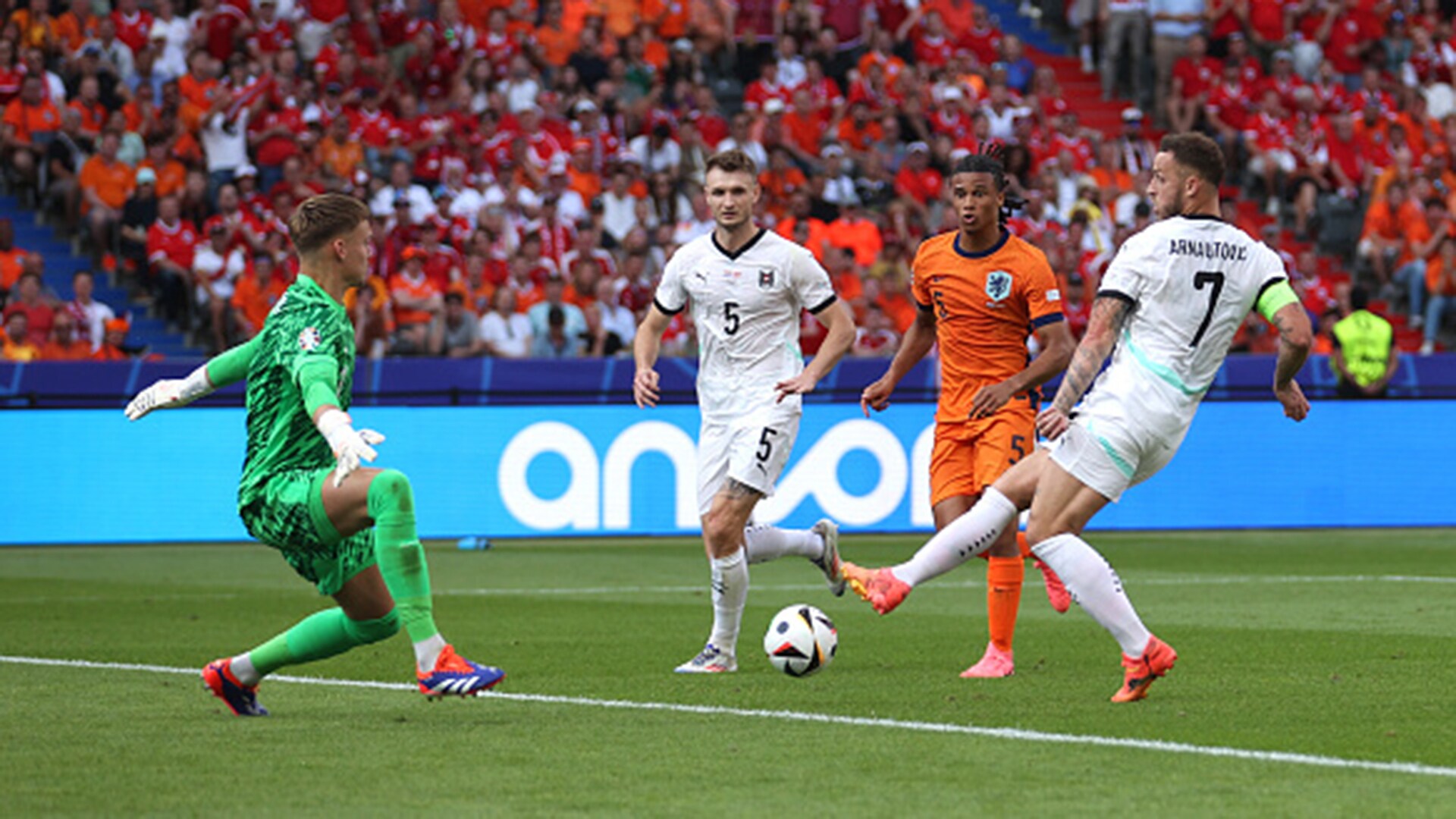 Verbruggen comes up with key saves to keep Austria from taking two-goal lead - Video - TSN