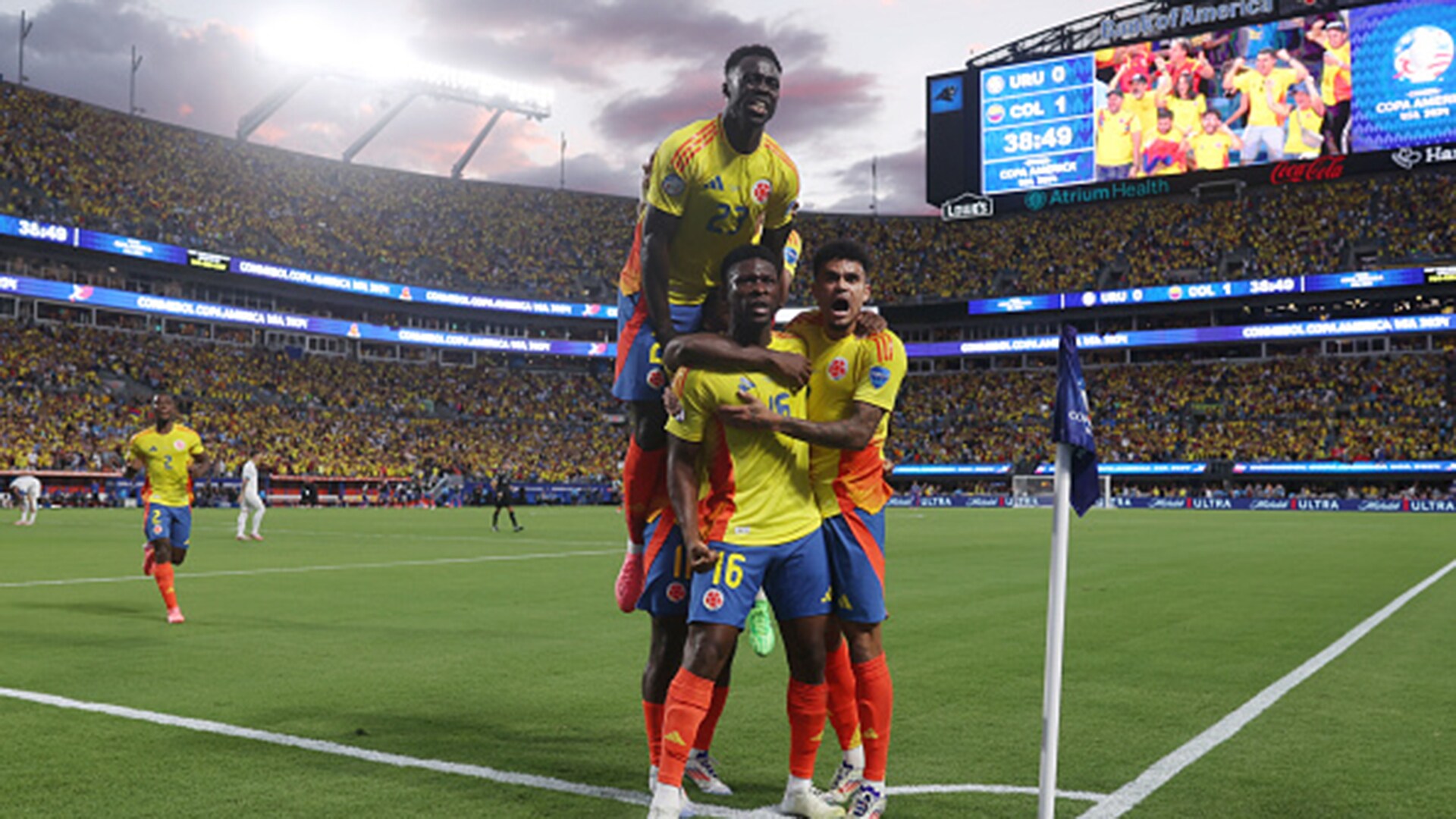 Lerma scores for Colombia with a perfect header - Video - TSN