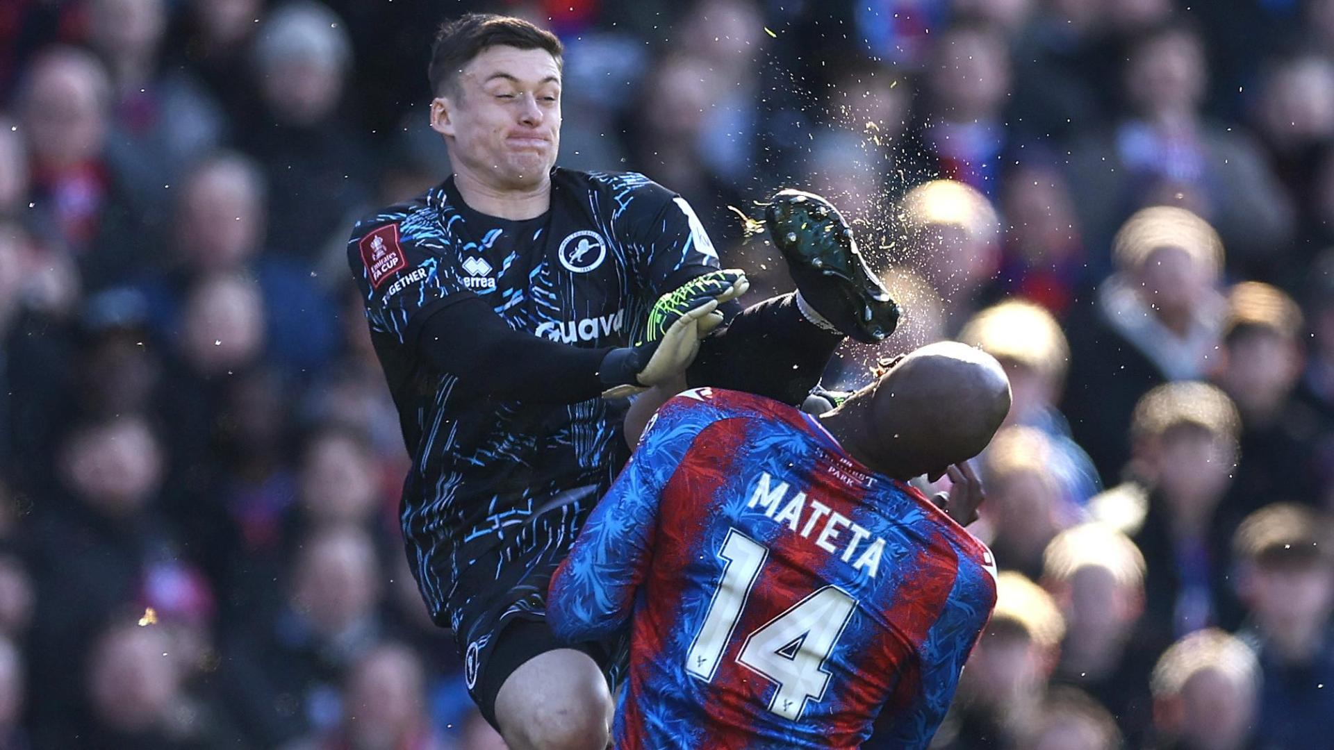 Millwall keeper sent off for horror tackle on Palace striker Mateta ...