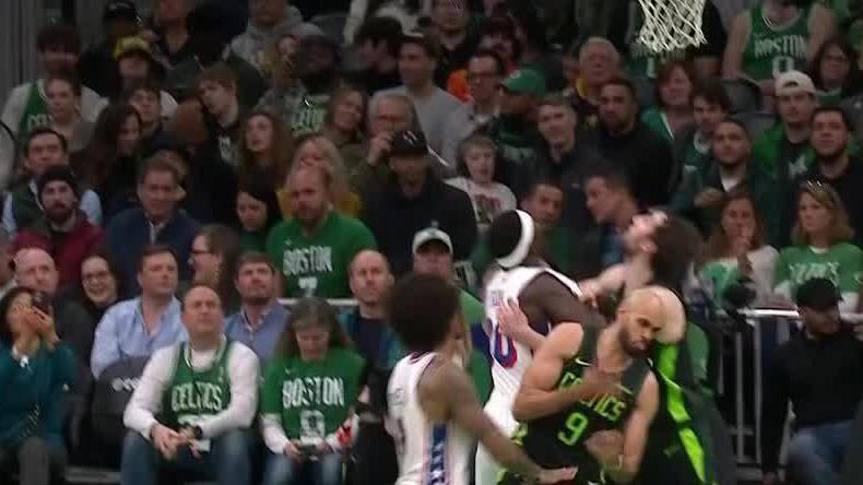 Derrick White loses tooth after Oubre elbow - Video - TSN