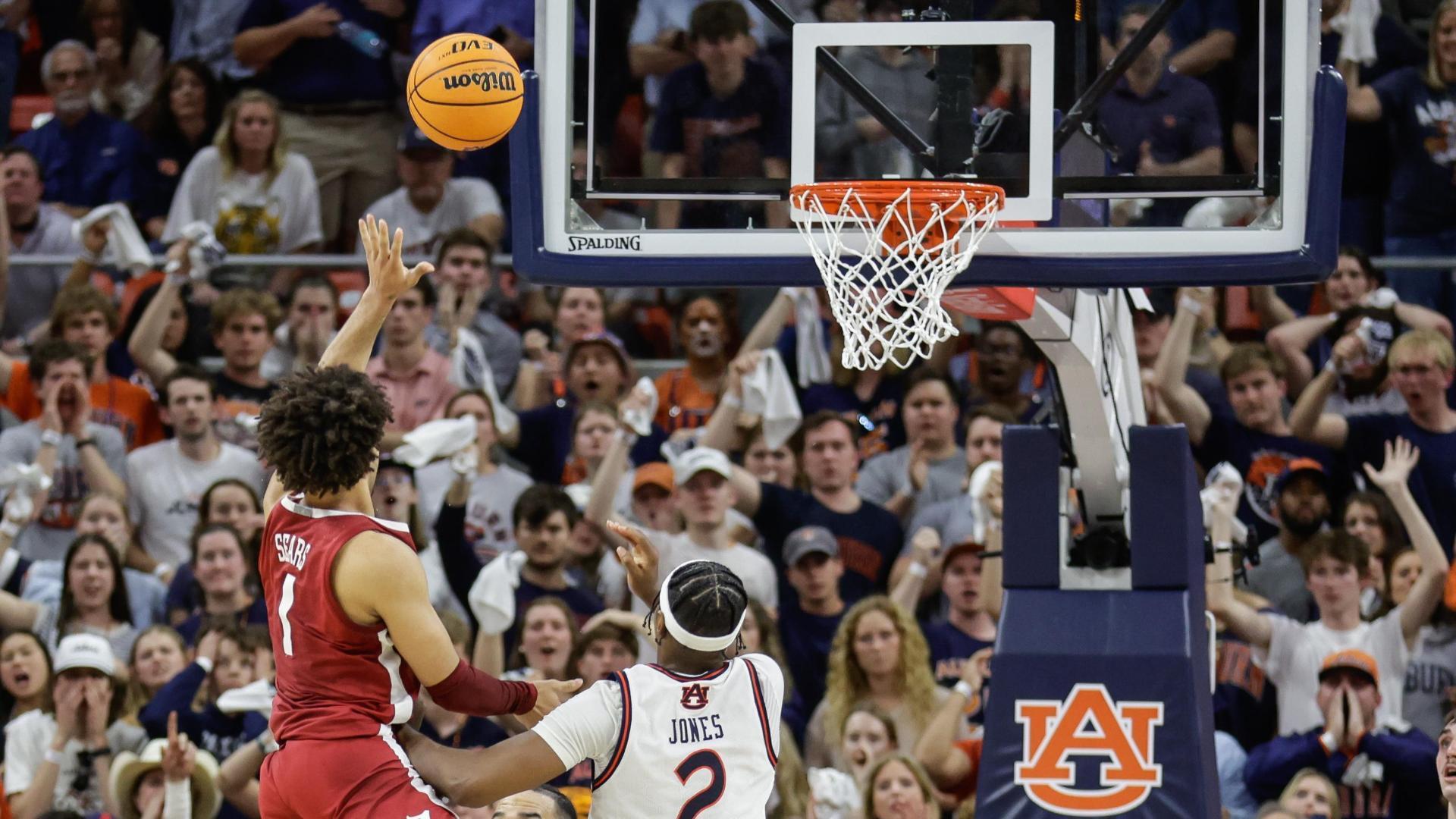 Must See: Bama prevails in OT on Mark Sears' heroic floater - Video - TSN