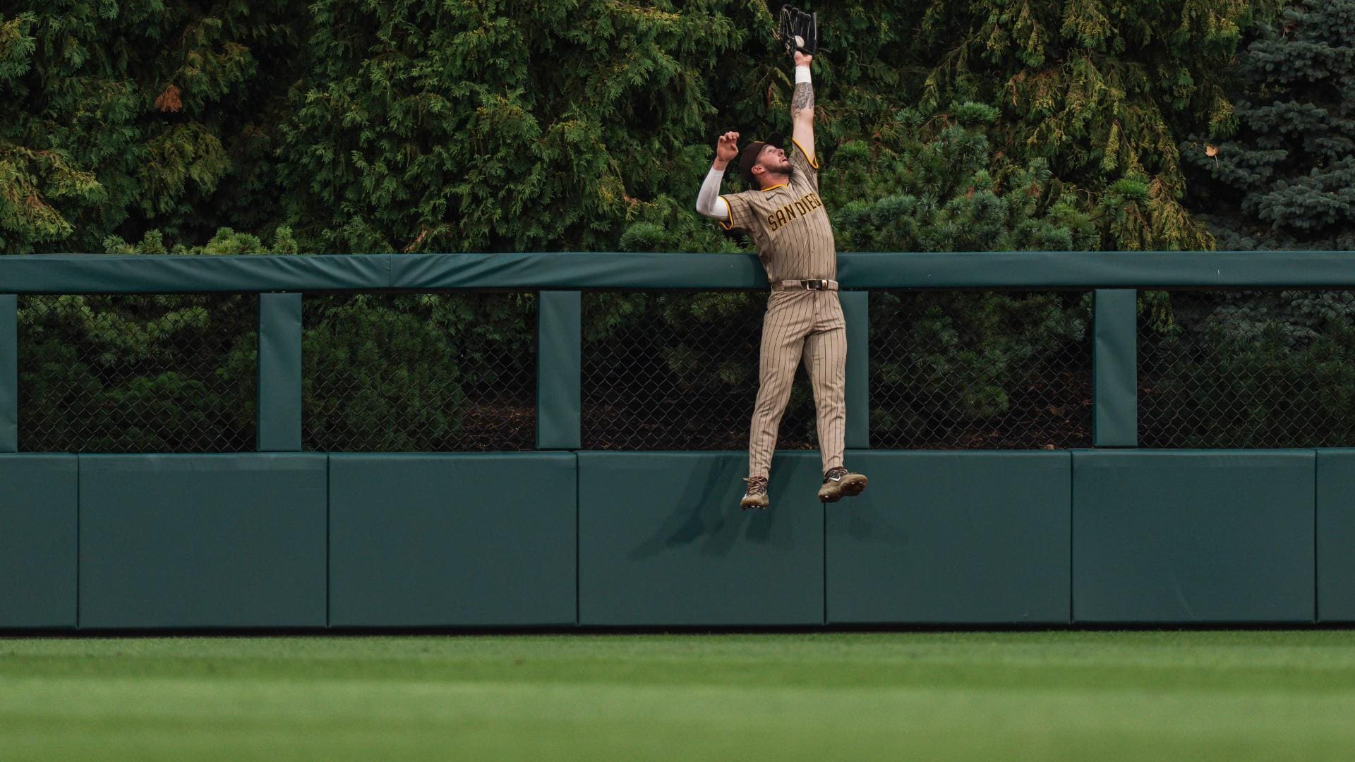 Must See: Jackson Merrill makes jaw-dropping HR robbery for Padres ...