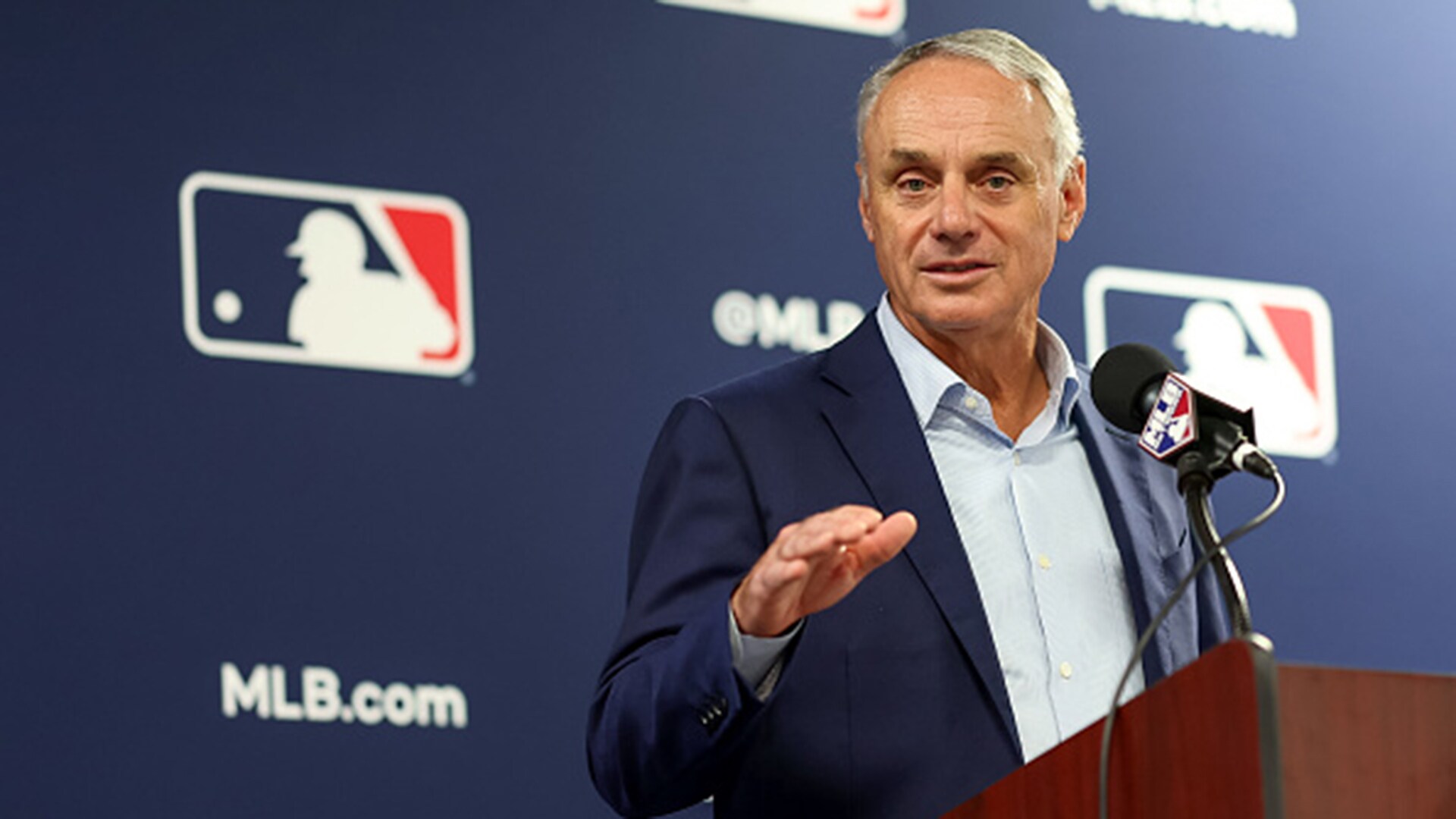 MLB commissioner Manfred downplays CBA spat with Phillies' Harper ...