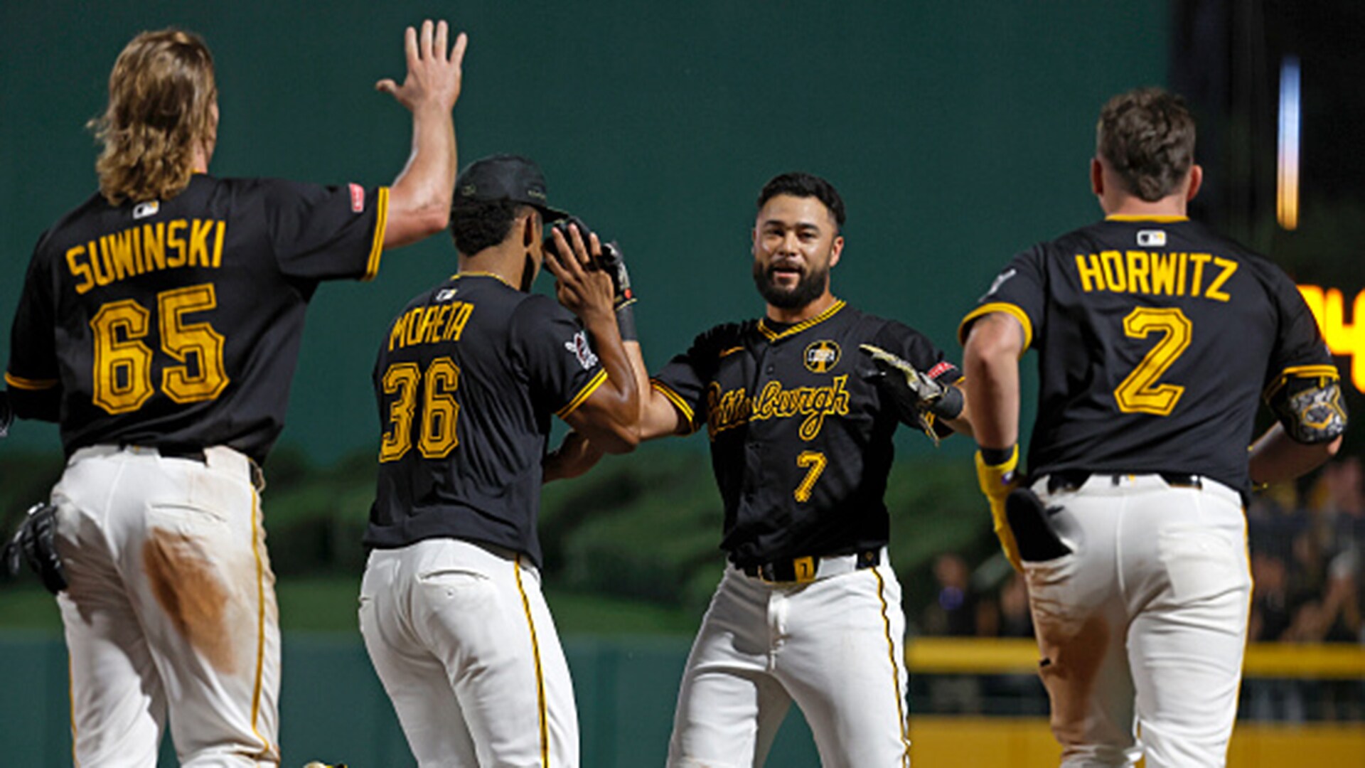 MLB: Giants 4, Pirates 5 - Video - TSN
